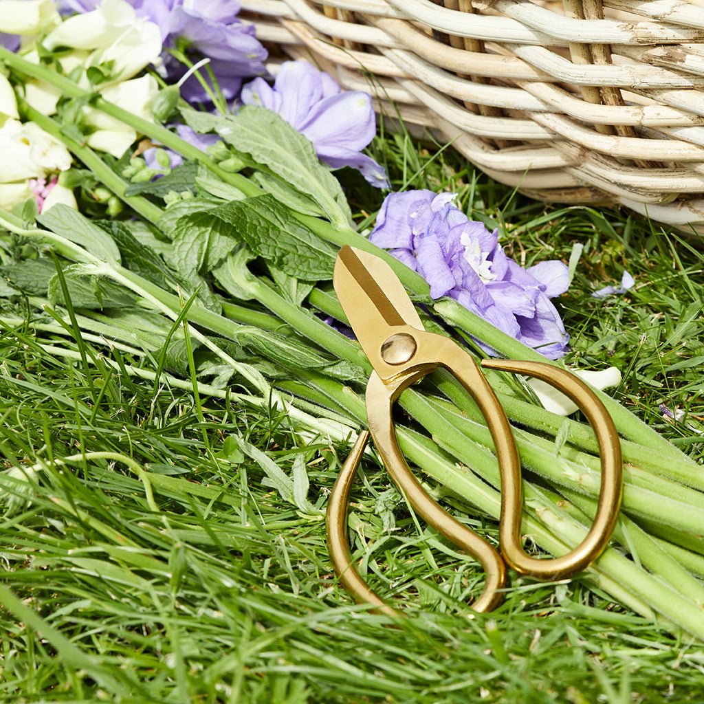 Garden Scissors In A Bamboo Bag - Stay Safe When Not In Use