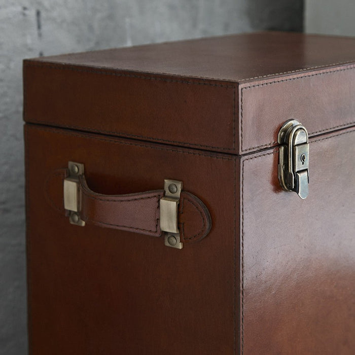 Portable Leather drinks box. Steel cups. Integral ice bucket.Bar tools